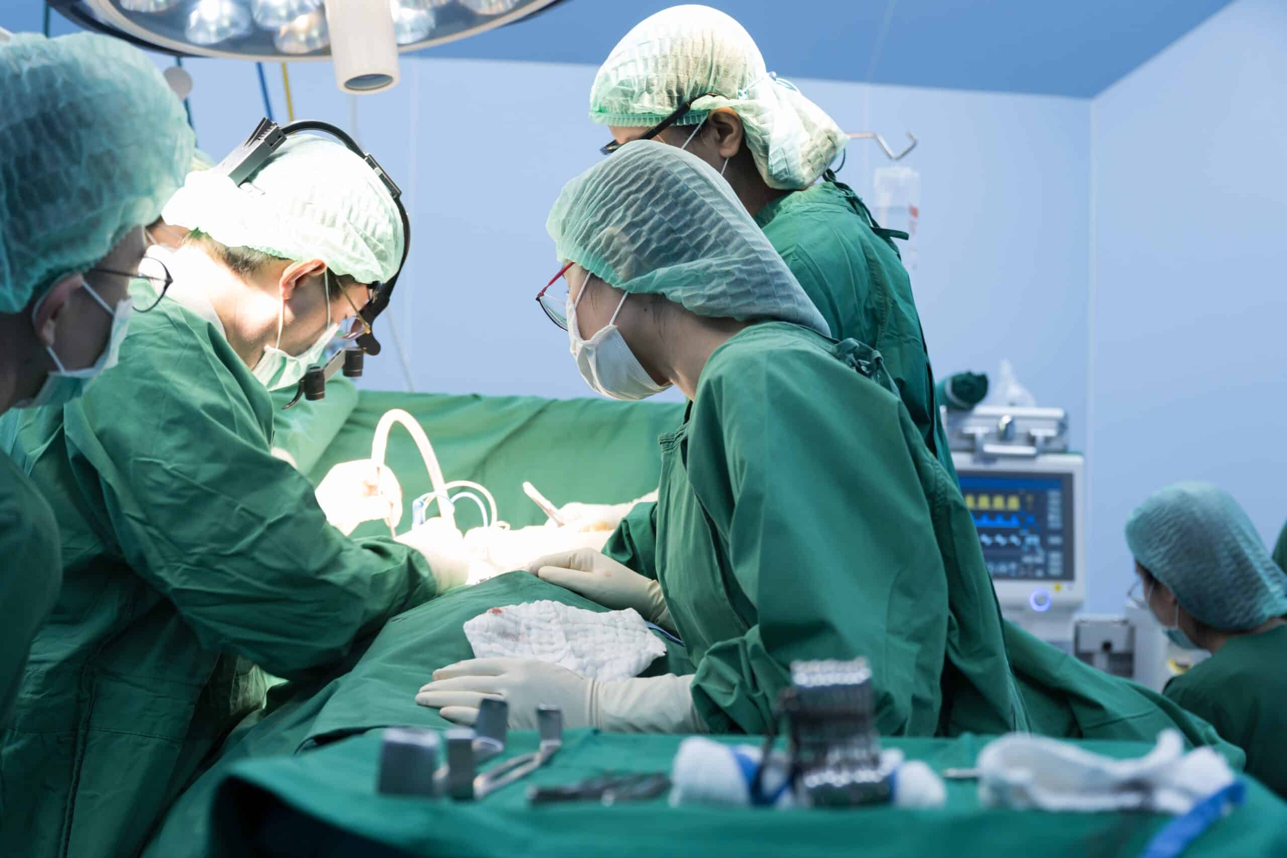 Surgeon Jobs in the US, Staffing and Recruiting Agency